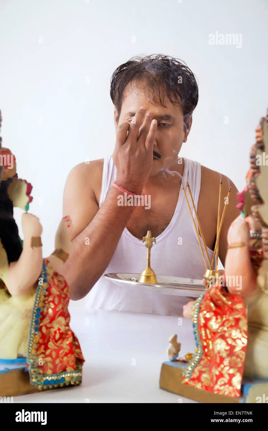 Religious tilak hi-res stock photography and images - Alamy