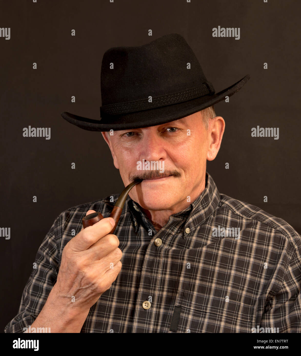 Seniors Smoking Pipe High Resolution Stock Photography and Images - Alamy