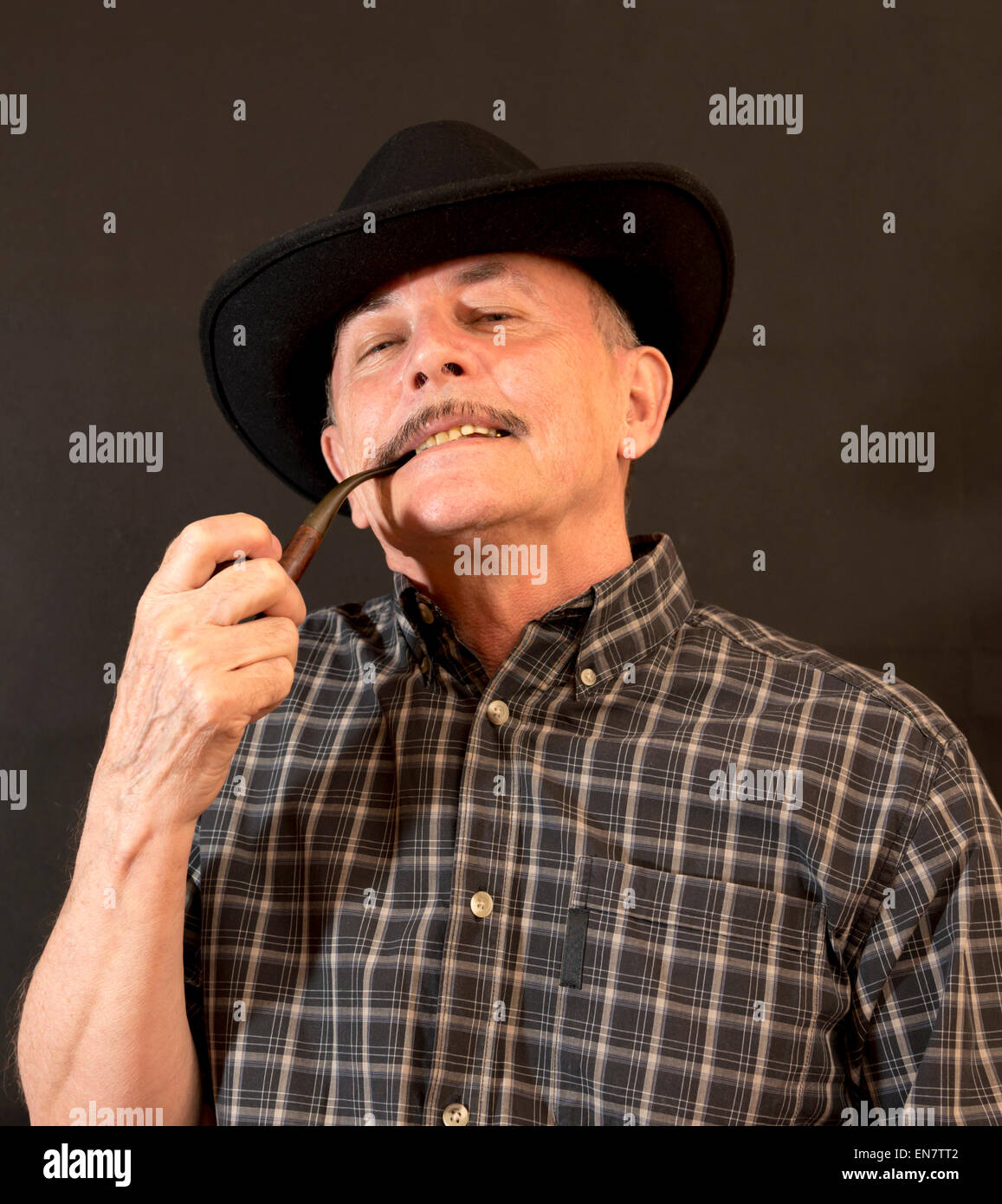 Hillbilly pipe hi-res stock photography and images - Alamy
