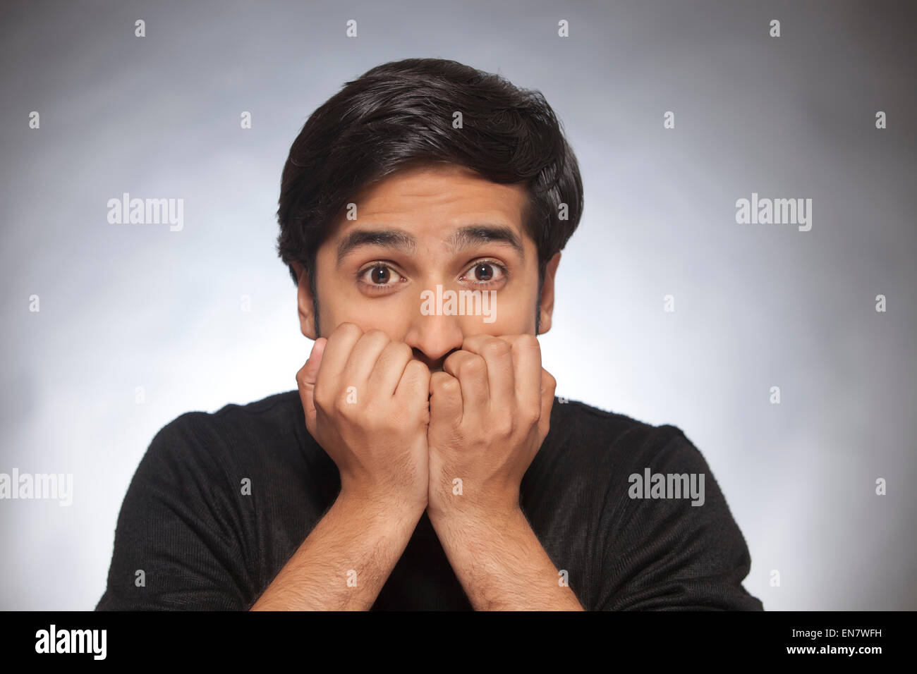 A man looking surprised hi-res stock photography and images - Alamy