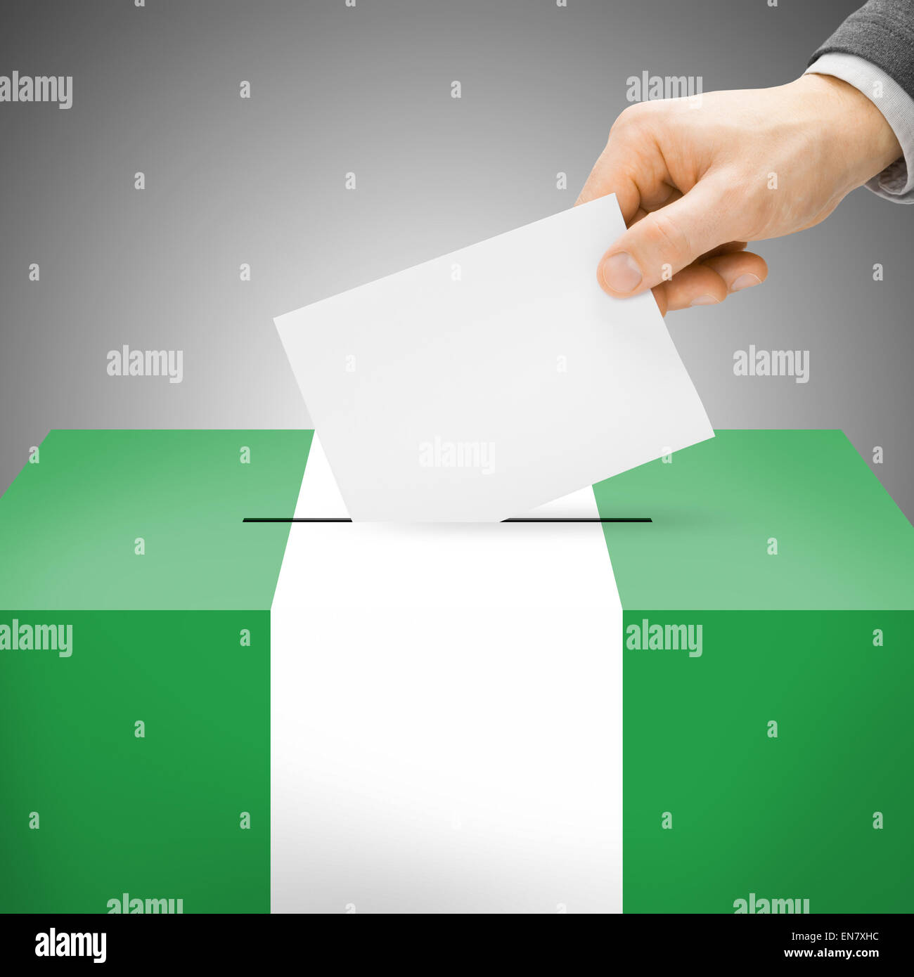 Nigerian voting hi-res stock photography and images - Alamy