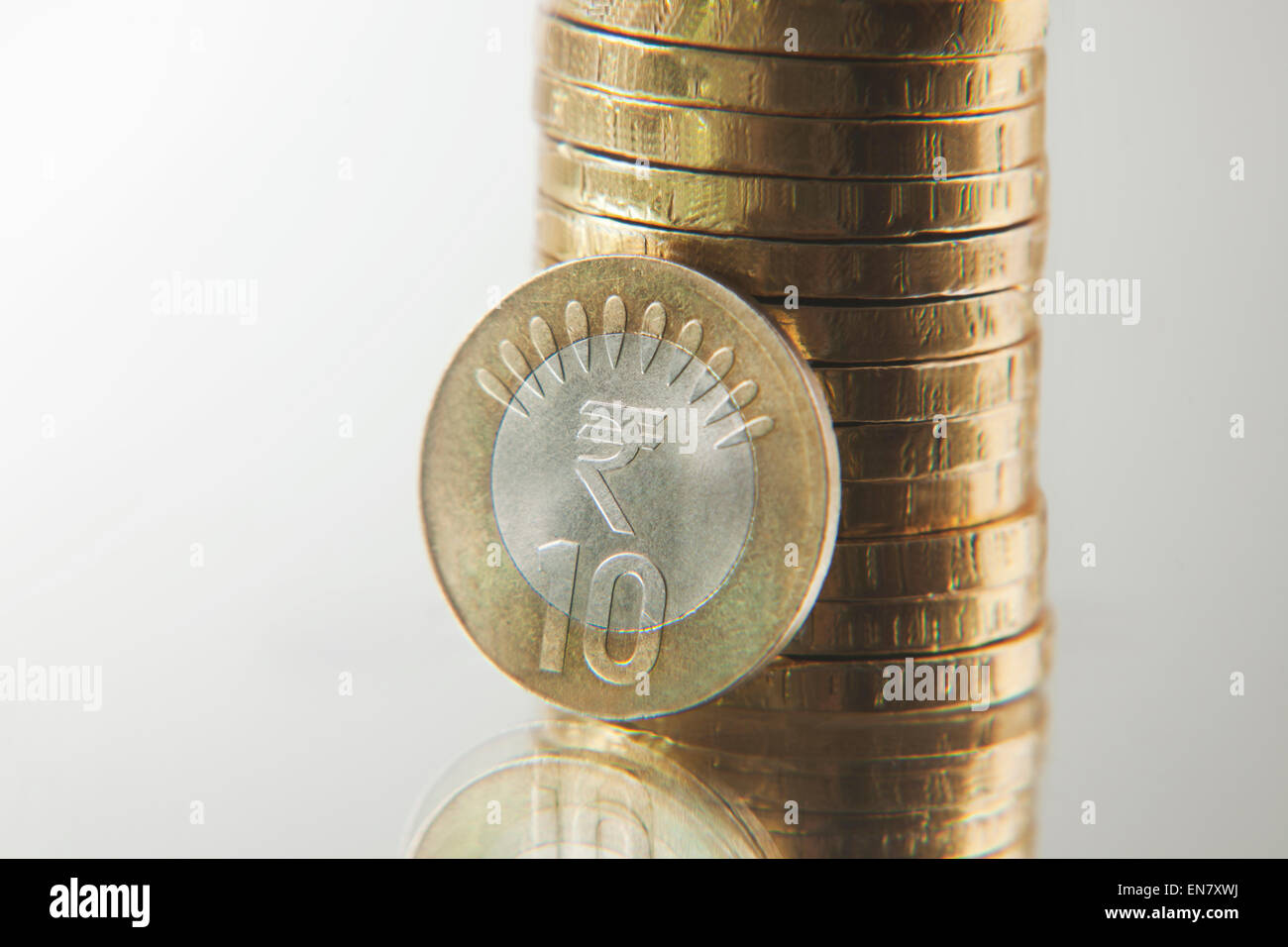 Indian ten rupee coin hi-res stock photography and images - Alamy