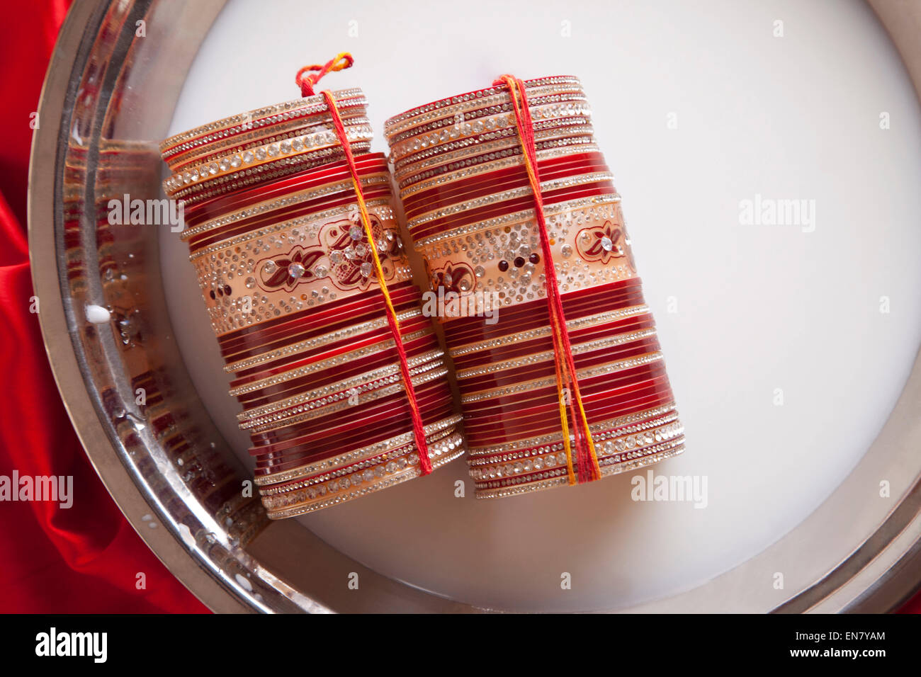 Wedding chuda ceremony Stock Photo - Alamy