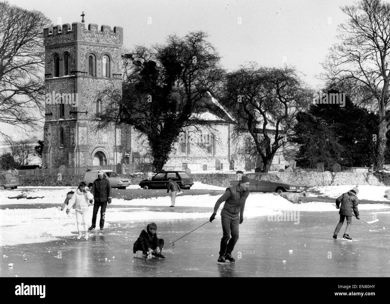 Village pond play hi-res stock photography and images - Alamy