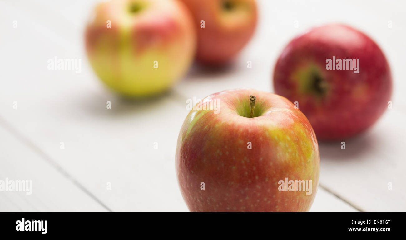 Texture red apples hi-res stock photography and images - Alamy