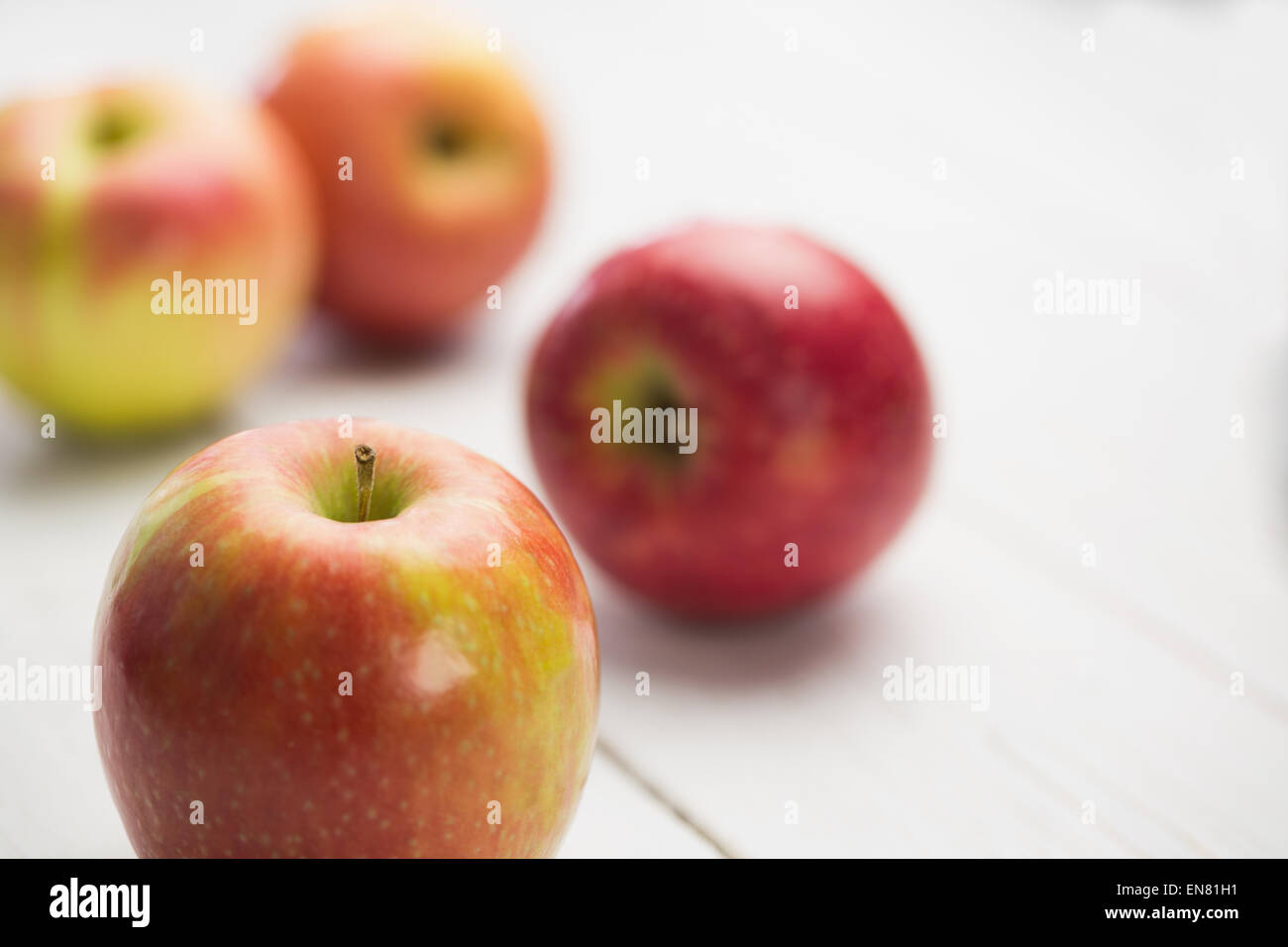 Fresh red apples hi-res stock photography and images - Alamy