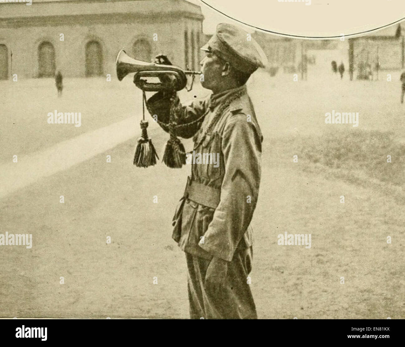 Siamese army hi-res stock photography and images - Alamy