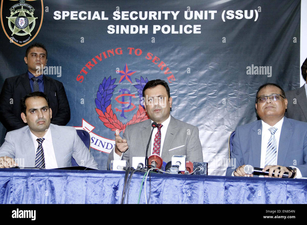 Maqsood ahmed hi-res stock photography and images - Alamy