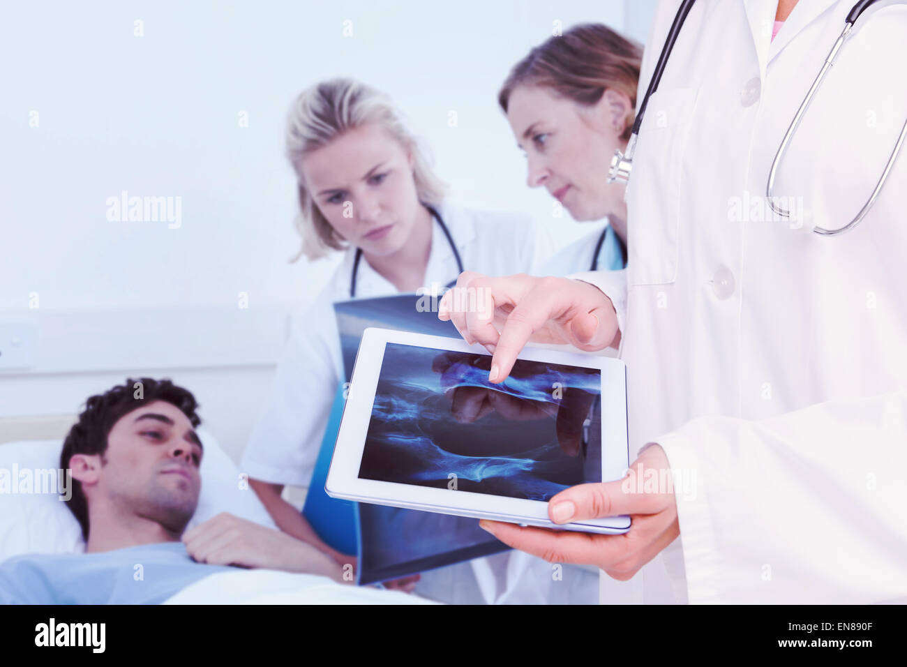 Medical doctor xray hi-res stock photography and images - Alamy
