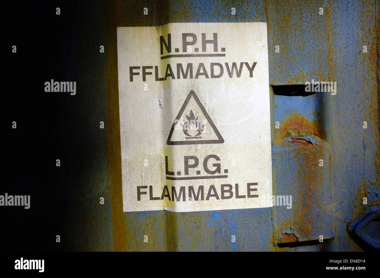 Flammable lpg sign hi-res stock photography and images - Alamy