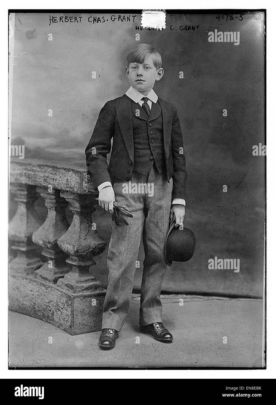 Vibrant interplay colors shapes Cut Out Stock Images & Pictures - Alamy