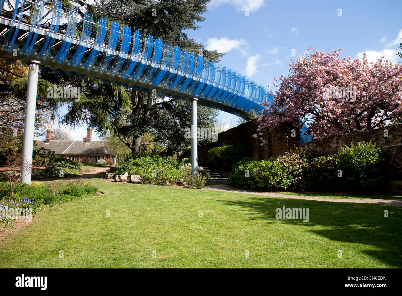 Lady garden hi-res stock photography and images - Alamy