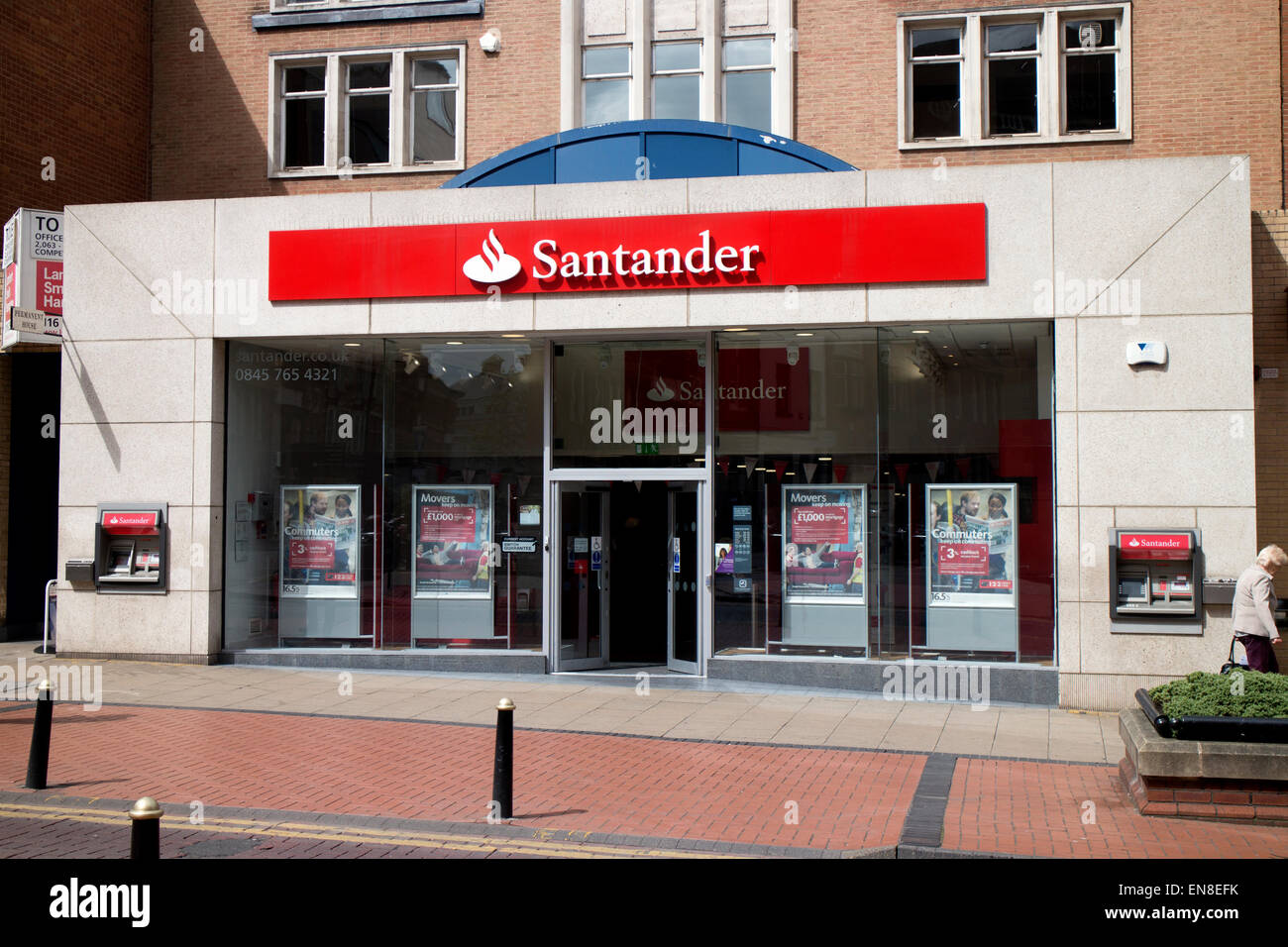 Santander branch uk hi-res stock photography and images - Alamy