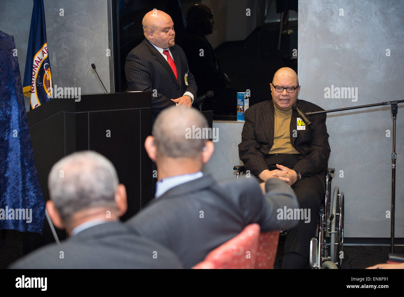 Caged bird legacy hi-res stock photography and images - Alamy