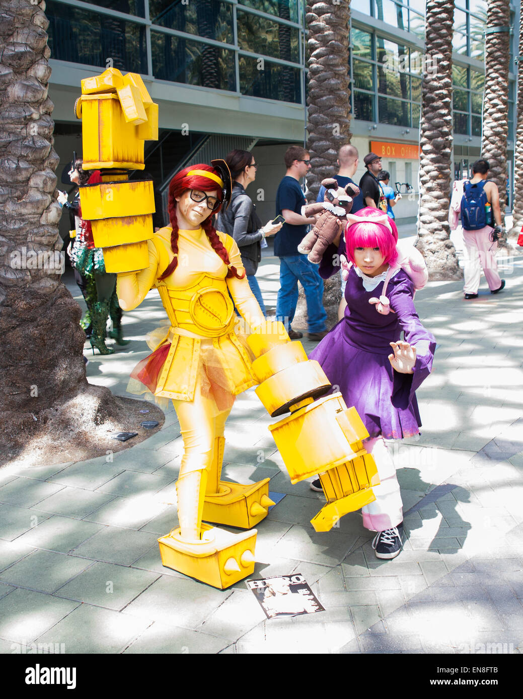 League Of Legends Blitzcrank Cosplay