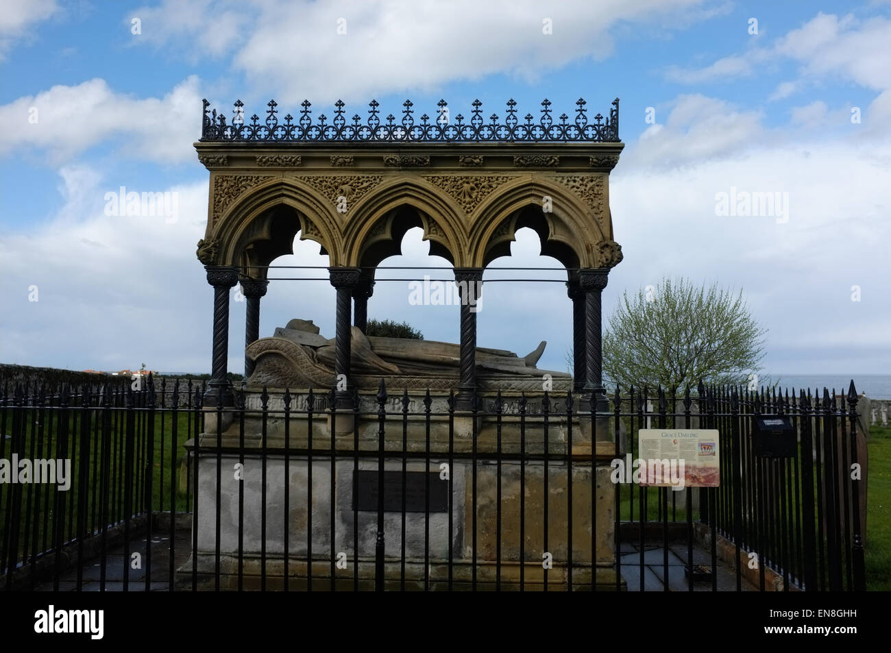 Grace darling grave hi-res stock photography and images - Alamy