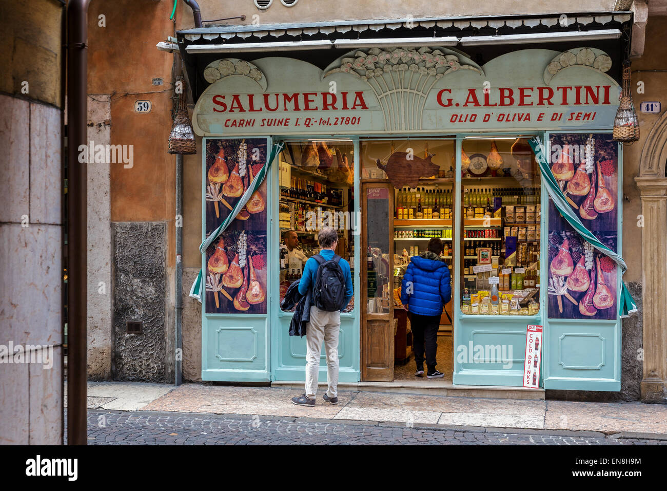 Salumeria hi-res stock photography and images - Alamy