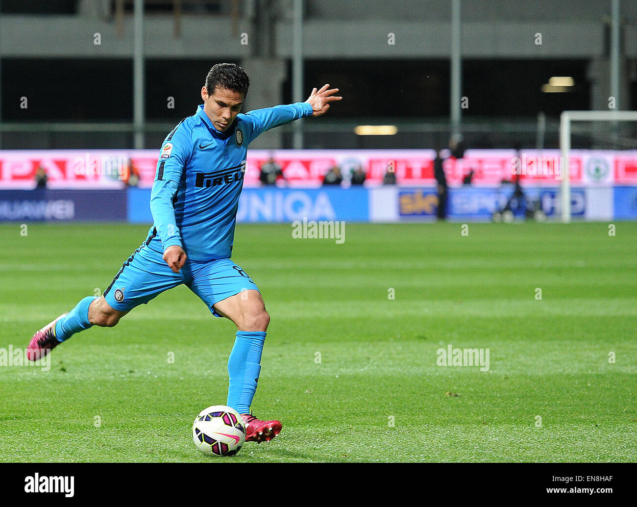 Midfielder hernanes hi-res stock photography and images - Alamy