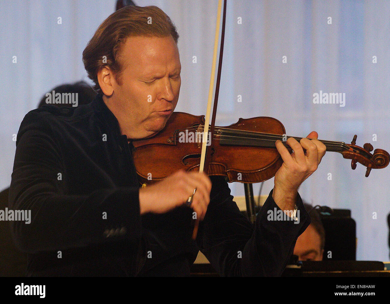 British violinist daniel hope hi-res stock photography and images - Alamy