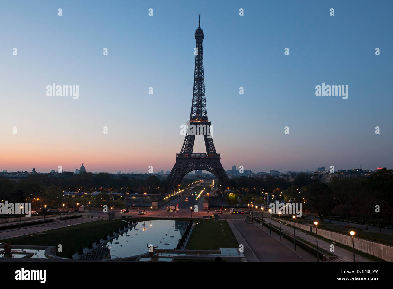 Effel tower hi-res stock photography and images - Alamy