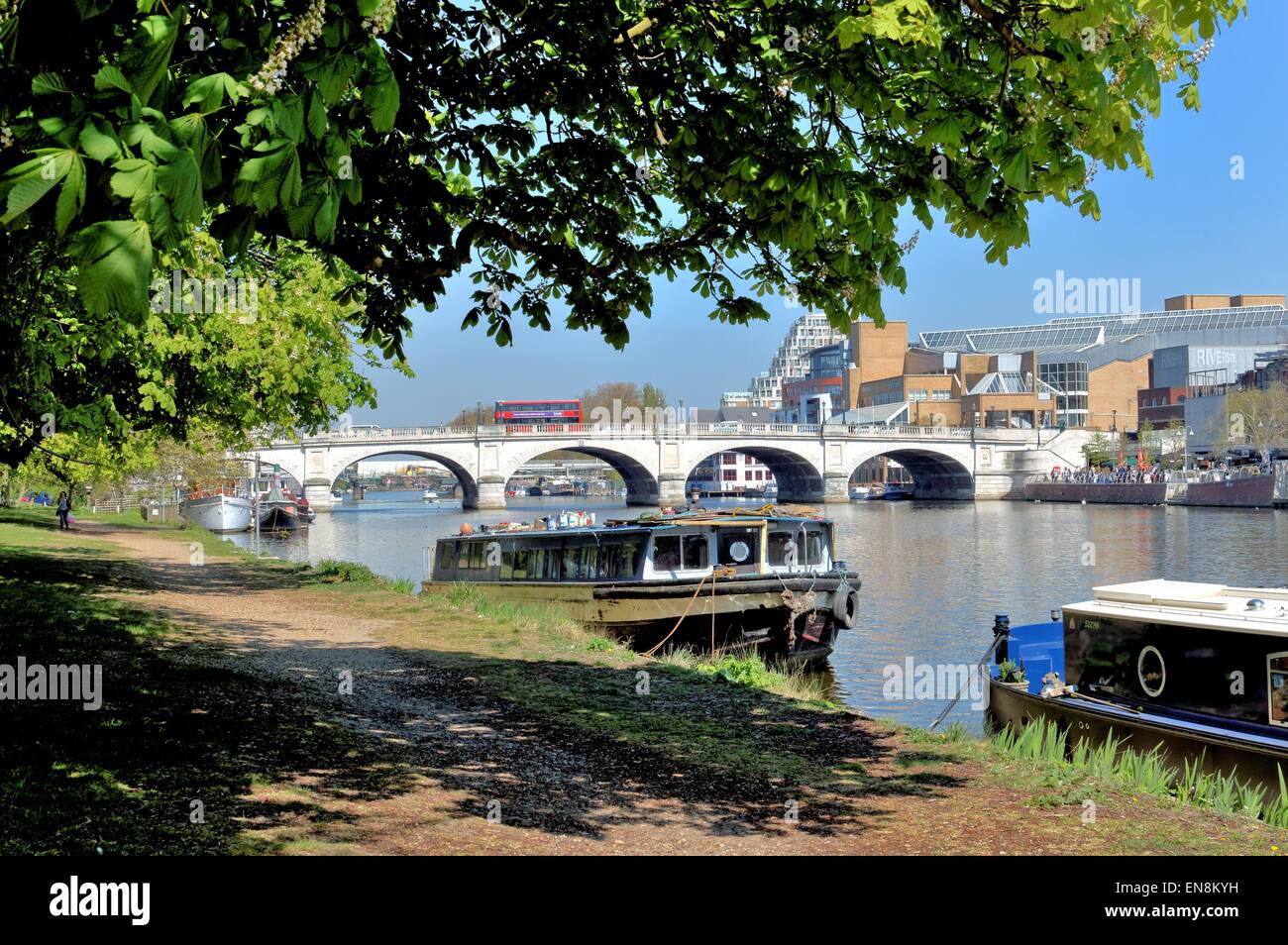 Kingston bridge surrey hi-res stock photography and images - Alamy