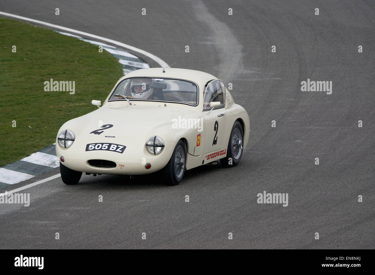 David Wylie 1960 Speedwell Sprite cornering hard at Woodcote during the ...