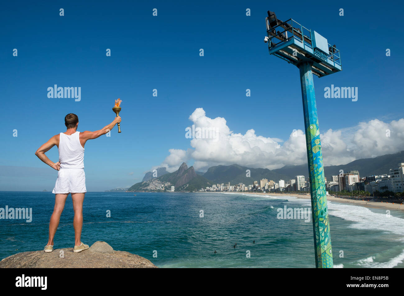 Hand holding sport torch rio hi-res stock photography and images - Alamy