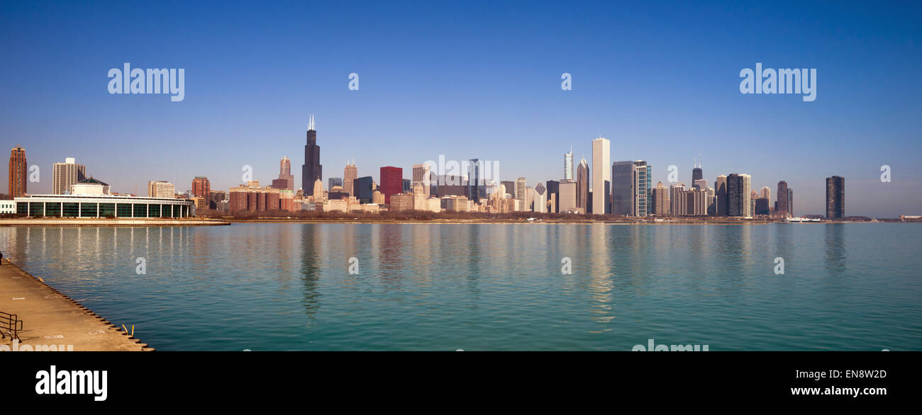 Chicago skyline at sunrise hi-res stock photography and images - Alamy
