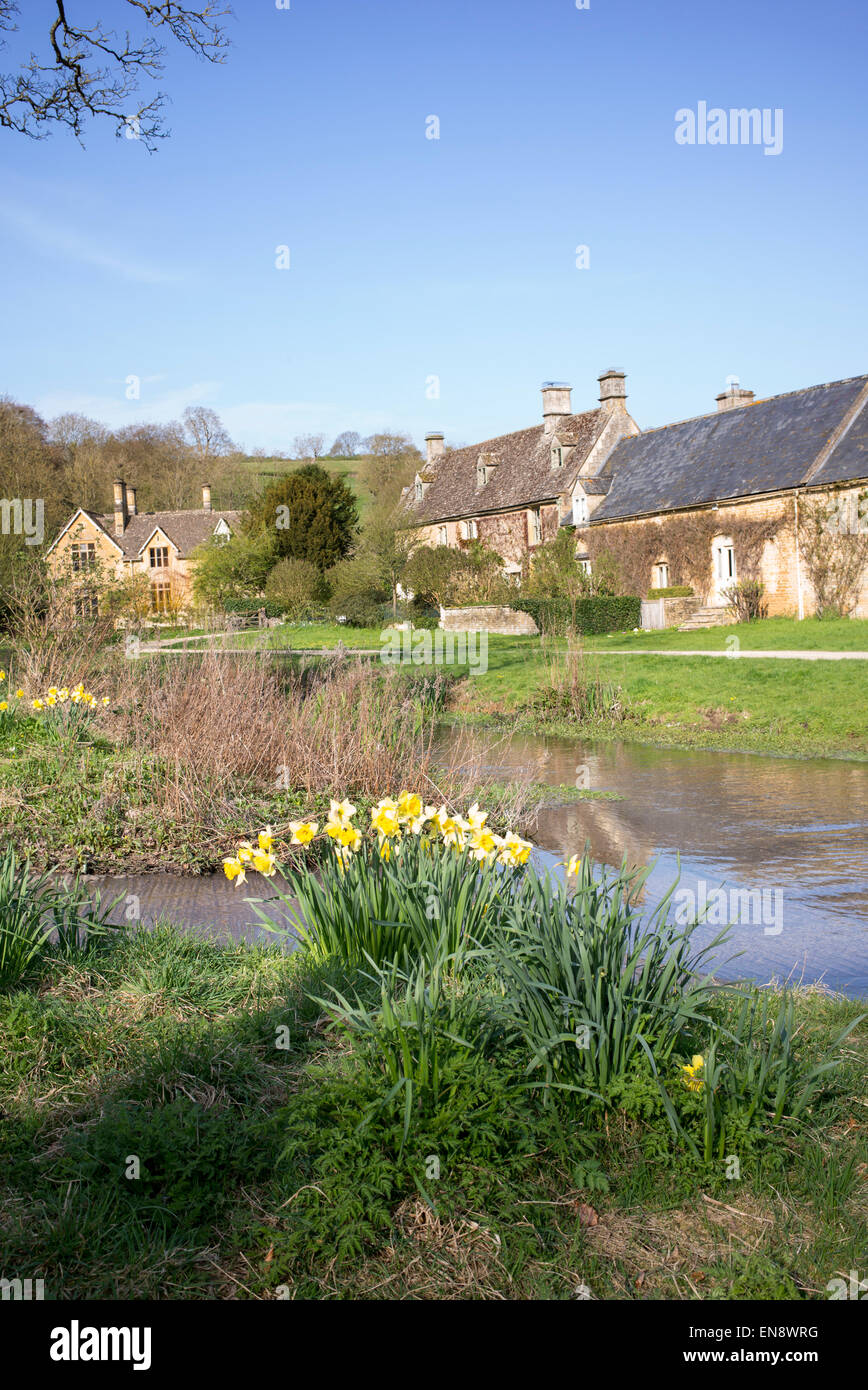 Cotswold villages tourism hi-res stock photography and images - Alamy