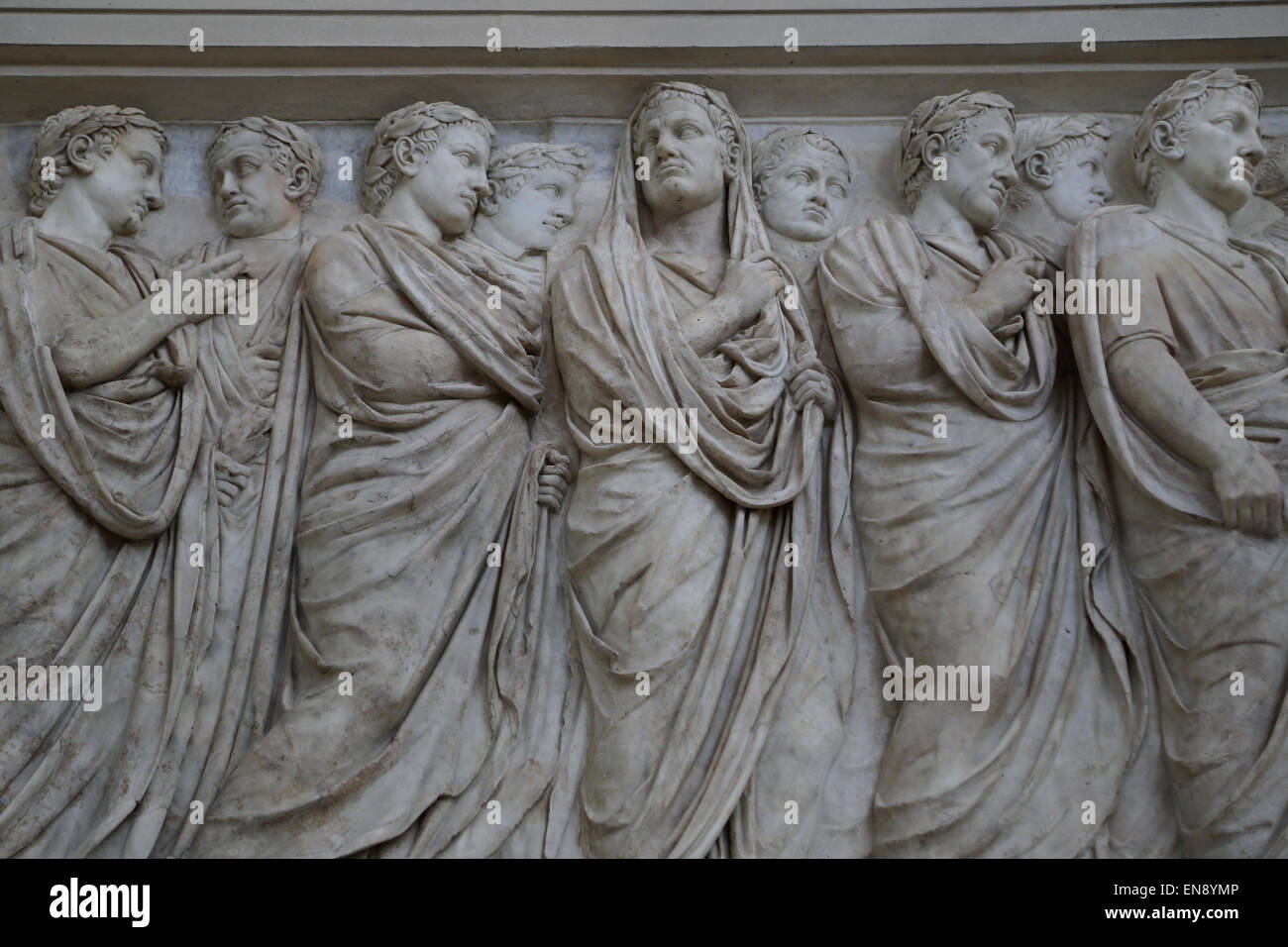 Processional frieze hi-res stock photography and images - Alamy