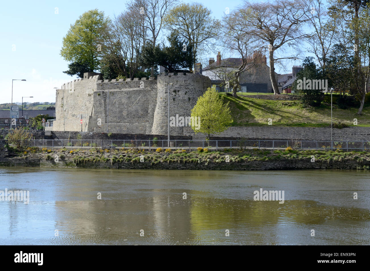 Cardigan castle wales hi-res stock photography and images - Alamy