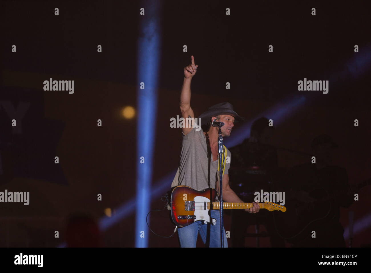 Coronado, California, US. 29th Apr, 2015. Tim McGraw husband of Faith ...