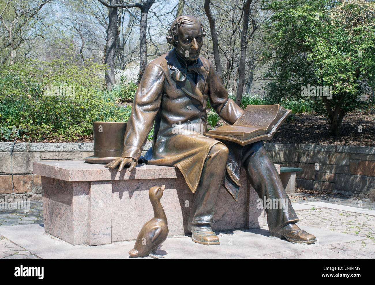 Bronze statue of Hans Christian Andersen by Sculptor Georg John Lober ...