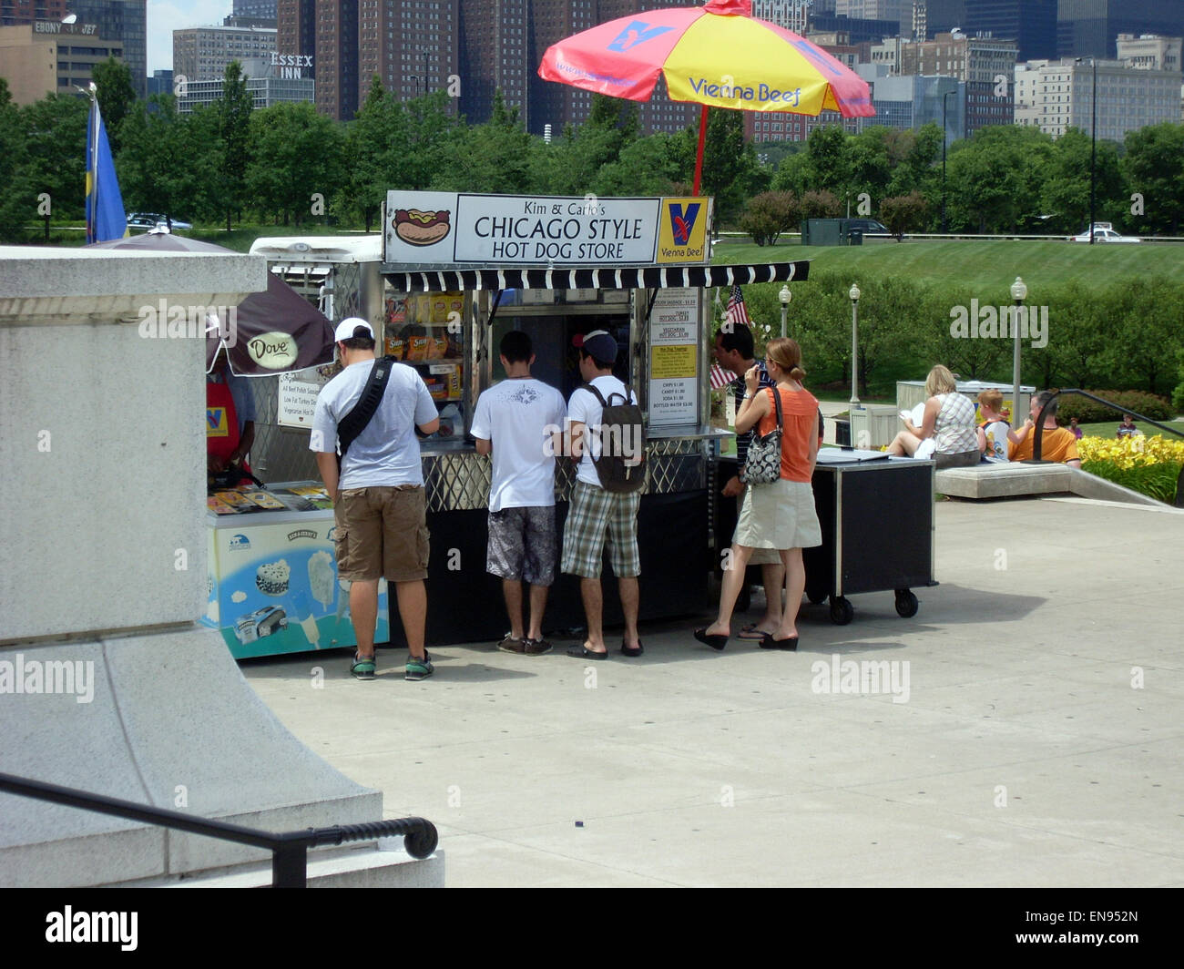 Chicago style hot dog stand Millenium park Chicago Stock Photo - Alamy