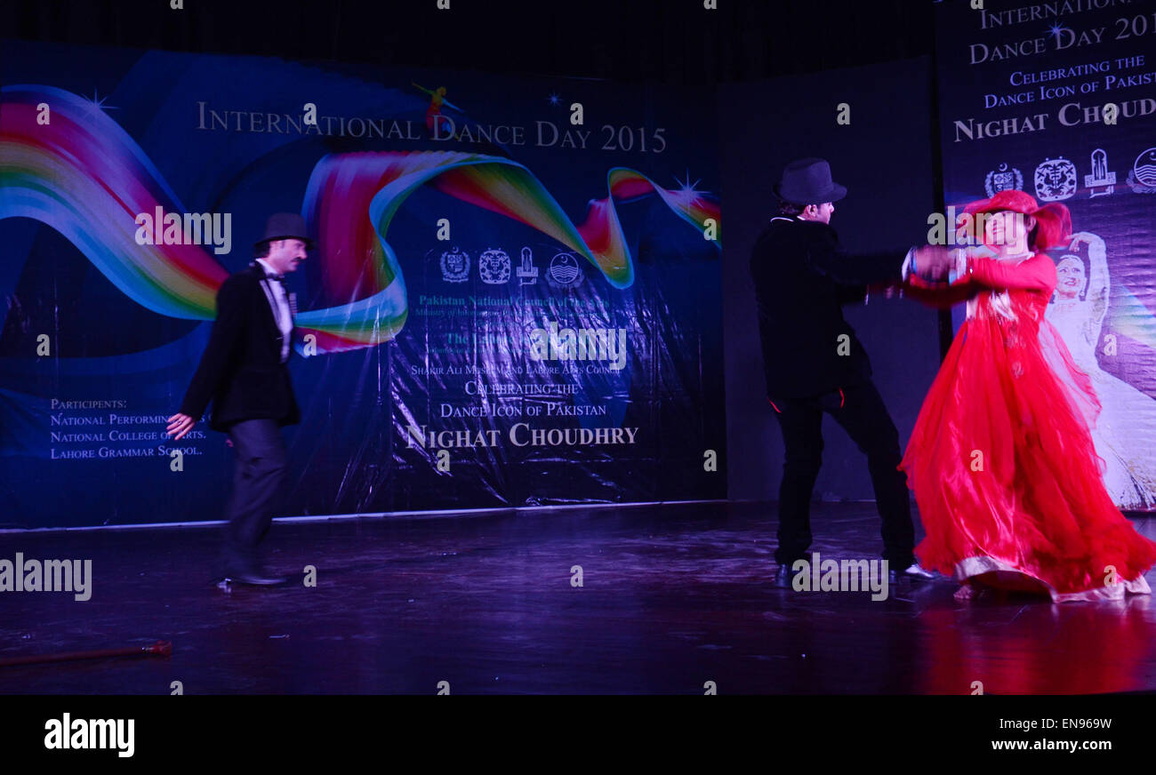 Unesco international dance council hi-res stock photography and images ...