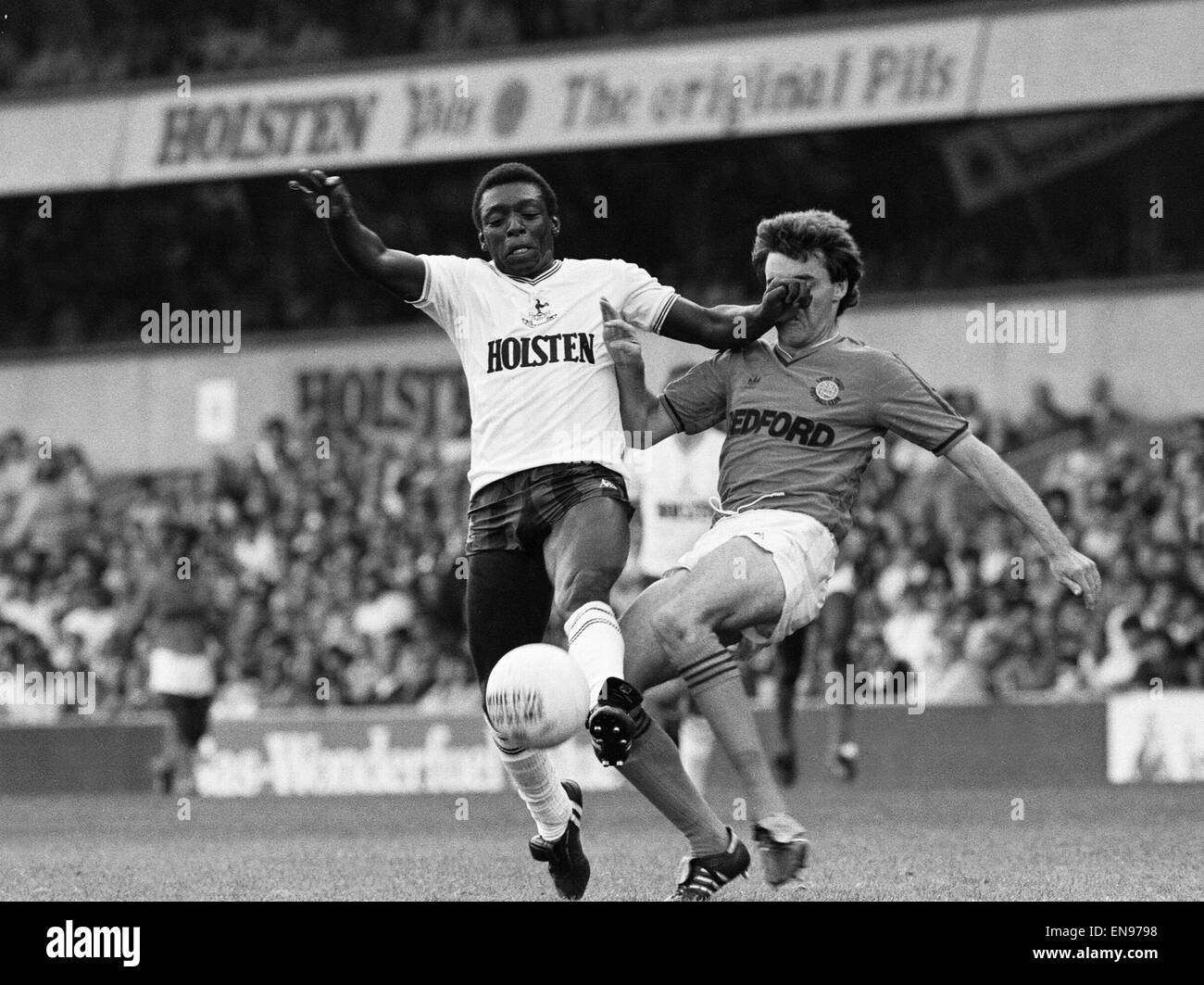 Battle of spurs Black and White Stock Photos & Images - Alamy