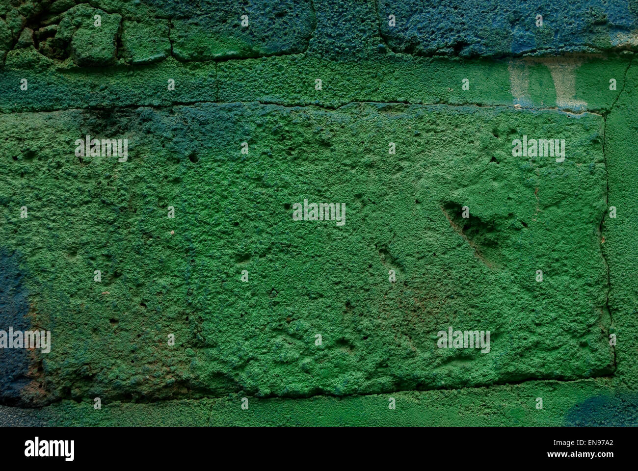Green bricks hi-res stock photography and images - Alamy