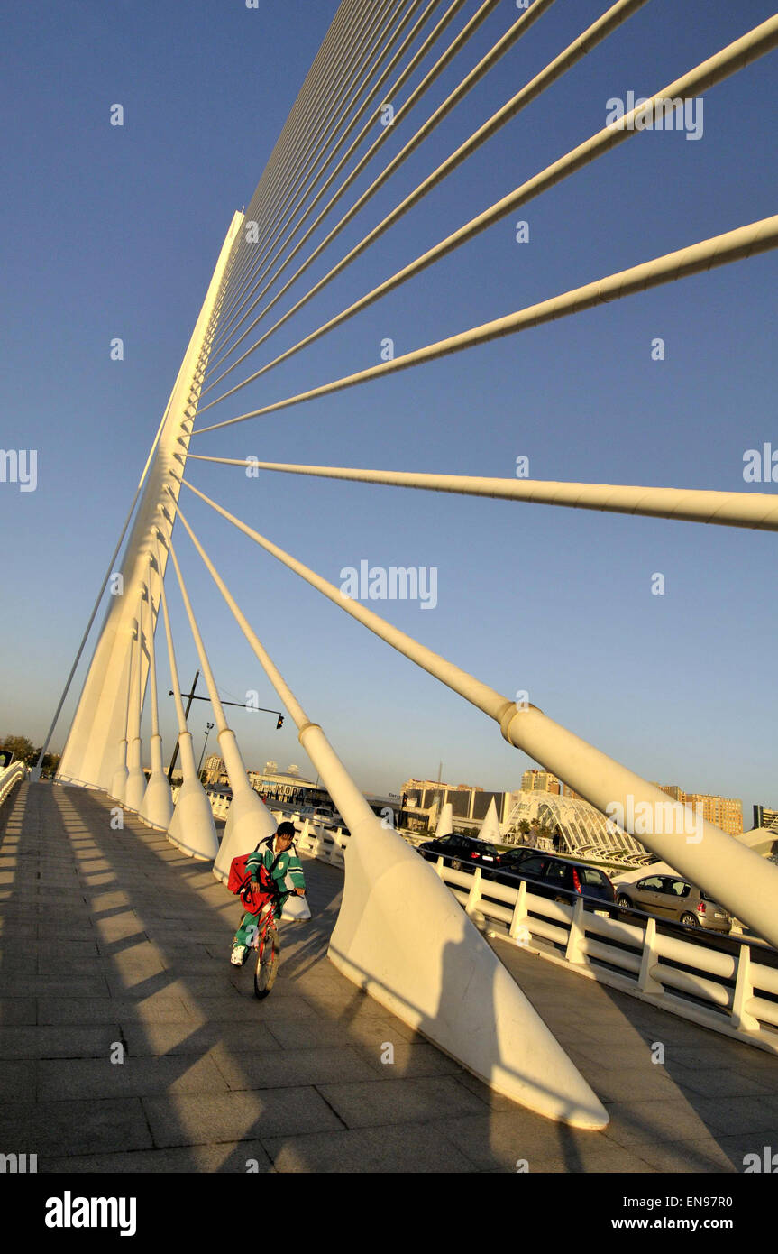 l´Assut de l´Or bridge. City of Arts and Sciences, Valencia. Comunidad ...