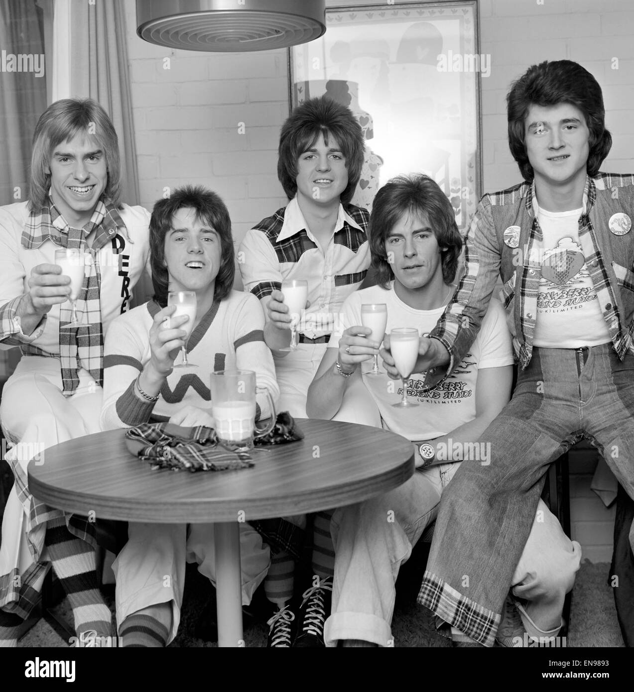 Bay city rollers 1975 hi-res stock photography and images - Alamy