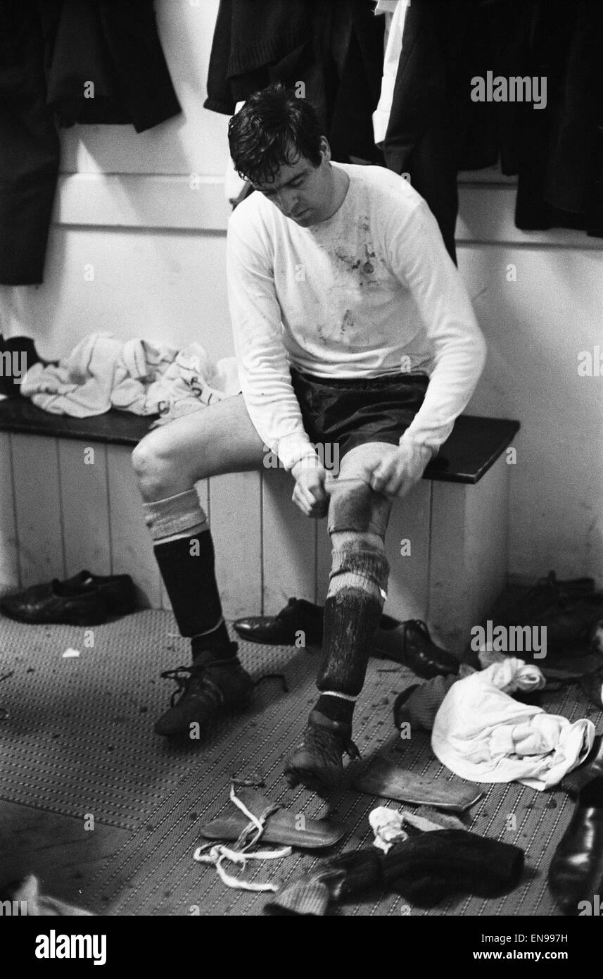 Tottenham Hotspur footballer Mike England in the dressing room after ...