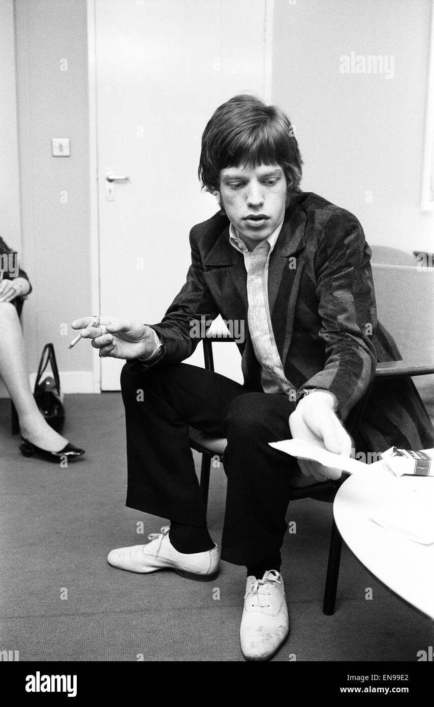 Mick jagger 1967 hi-res stock photography and images - Alamy