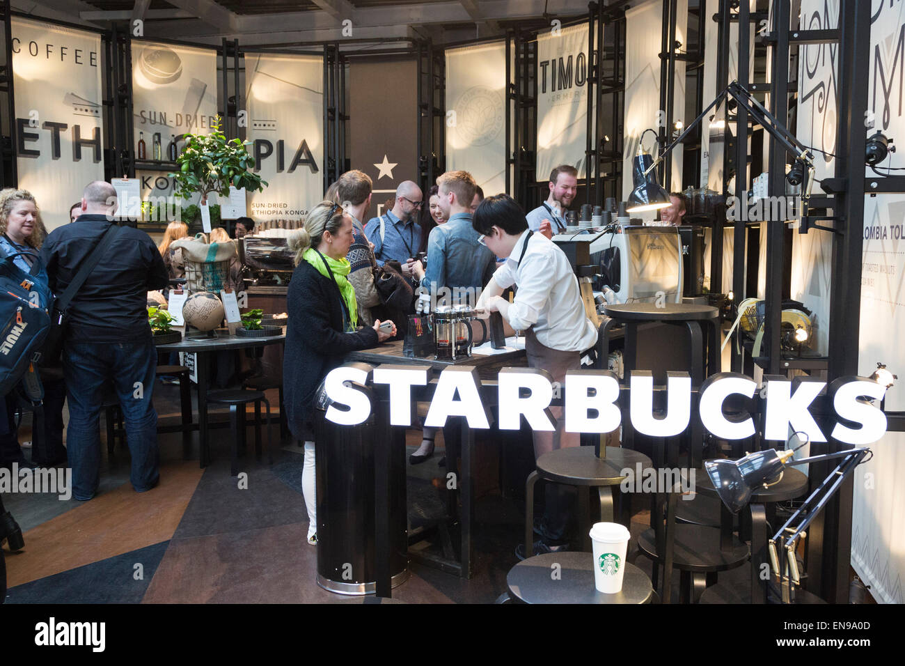 Starbucks coffee stand hi-res stock photography and images - Alamy