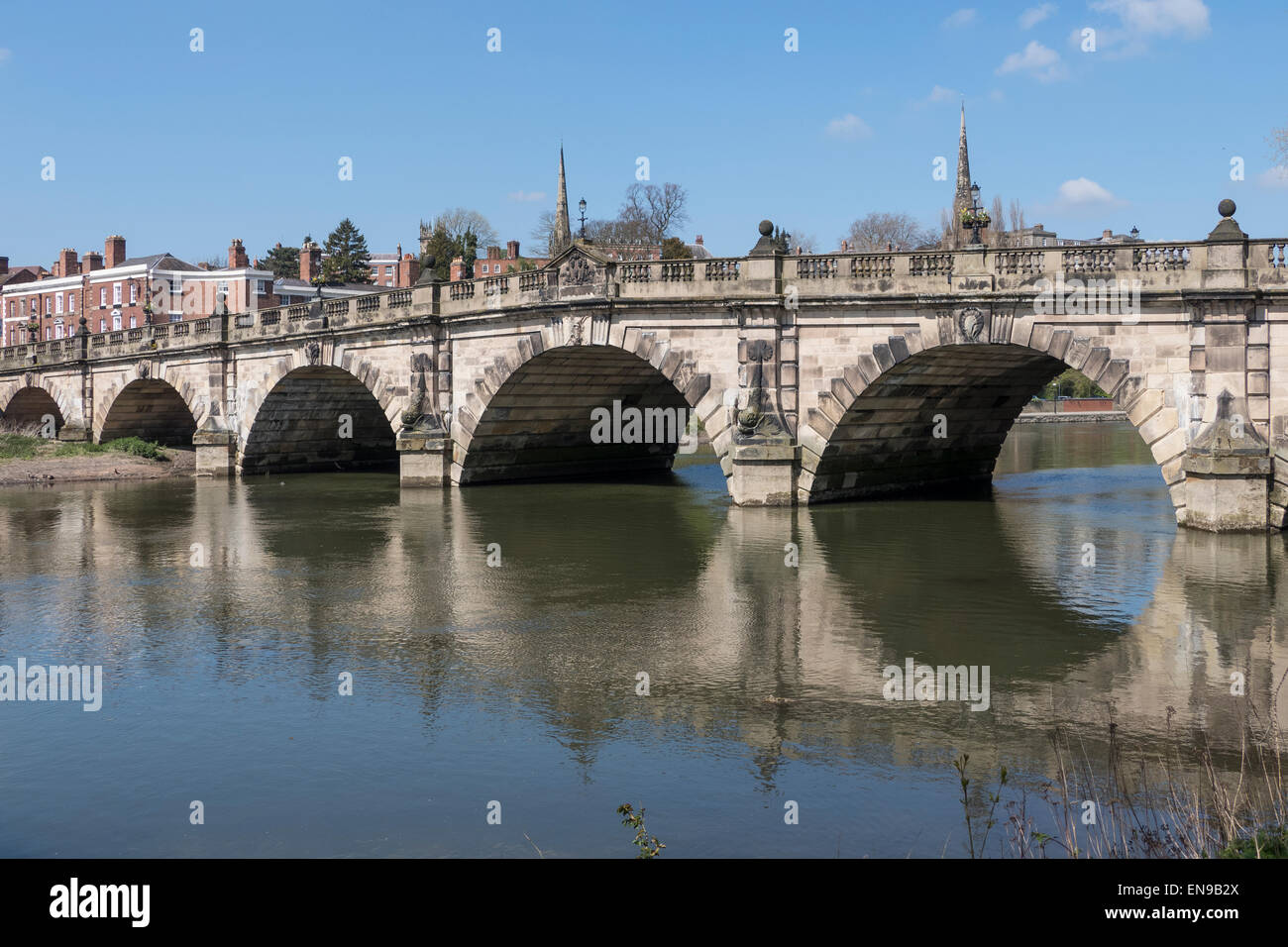 English bridge shrewsbury shropshire england hi-res stock photography ...