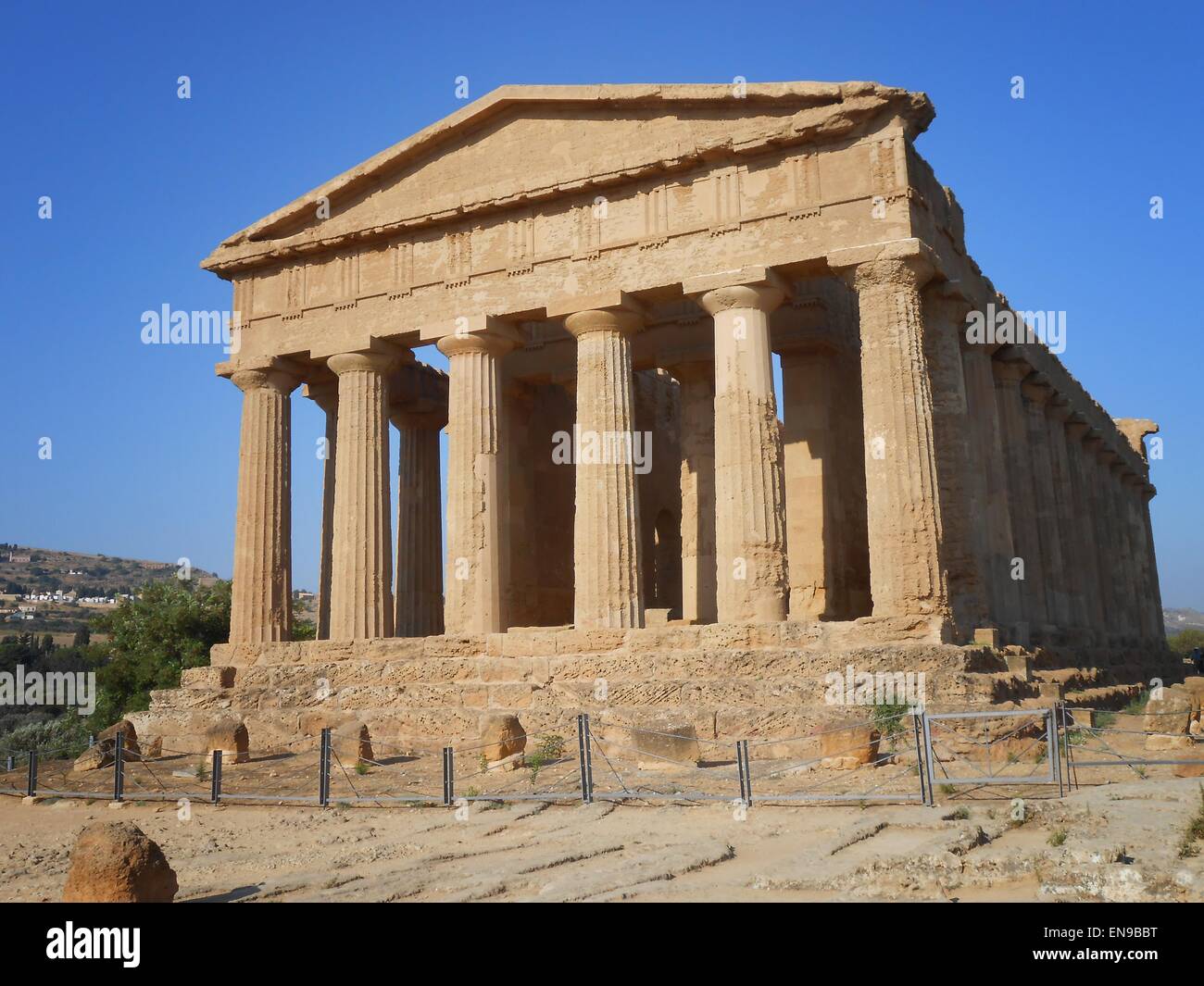 Greek Ruins In Italy | 4 of the Top Greek Temples in Sicily Everyone ...