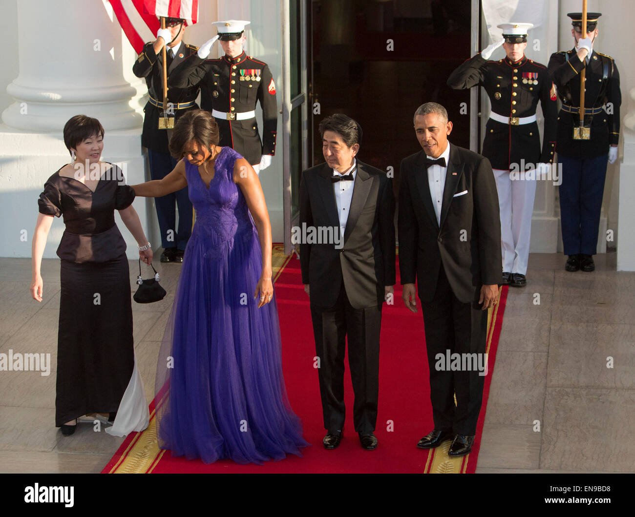 Akie Abe, first lady Michelle Obama, Prime Minister Shinzo Abe of Japan ...