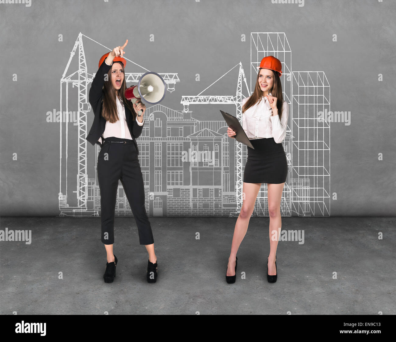 Engineering lady hi-res stock photography and images - Alamy