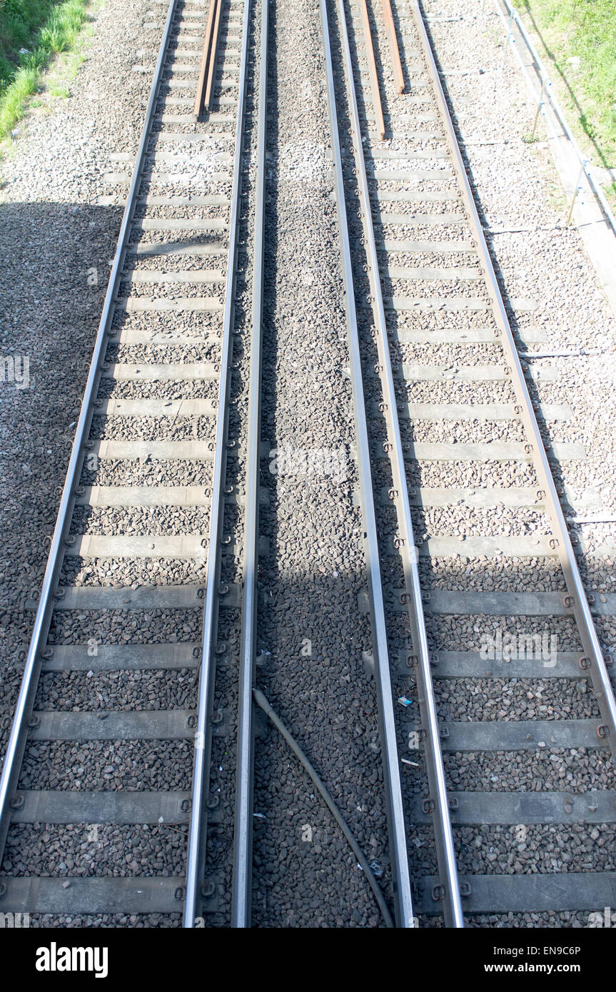 Empty railway tracks Stock Photo - Alamy