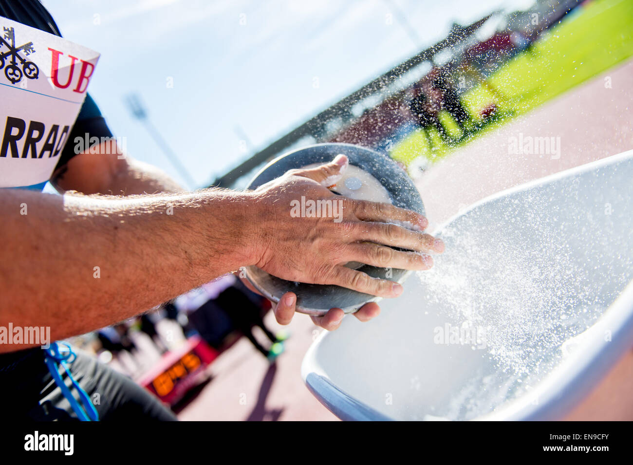 Discus throw hi-res stock photography and images - Alamy