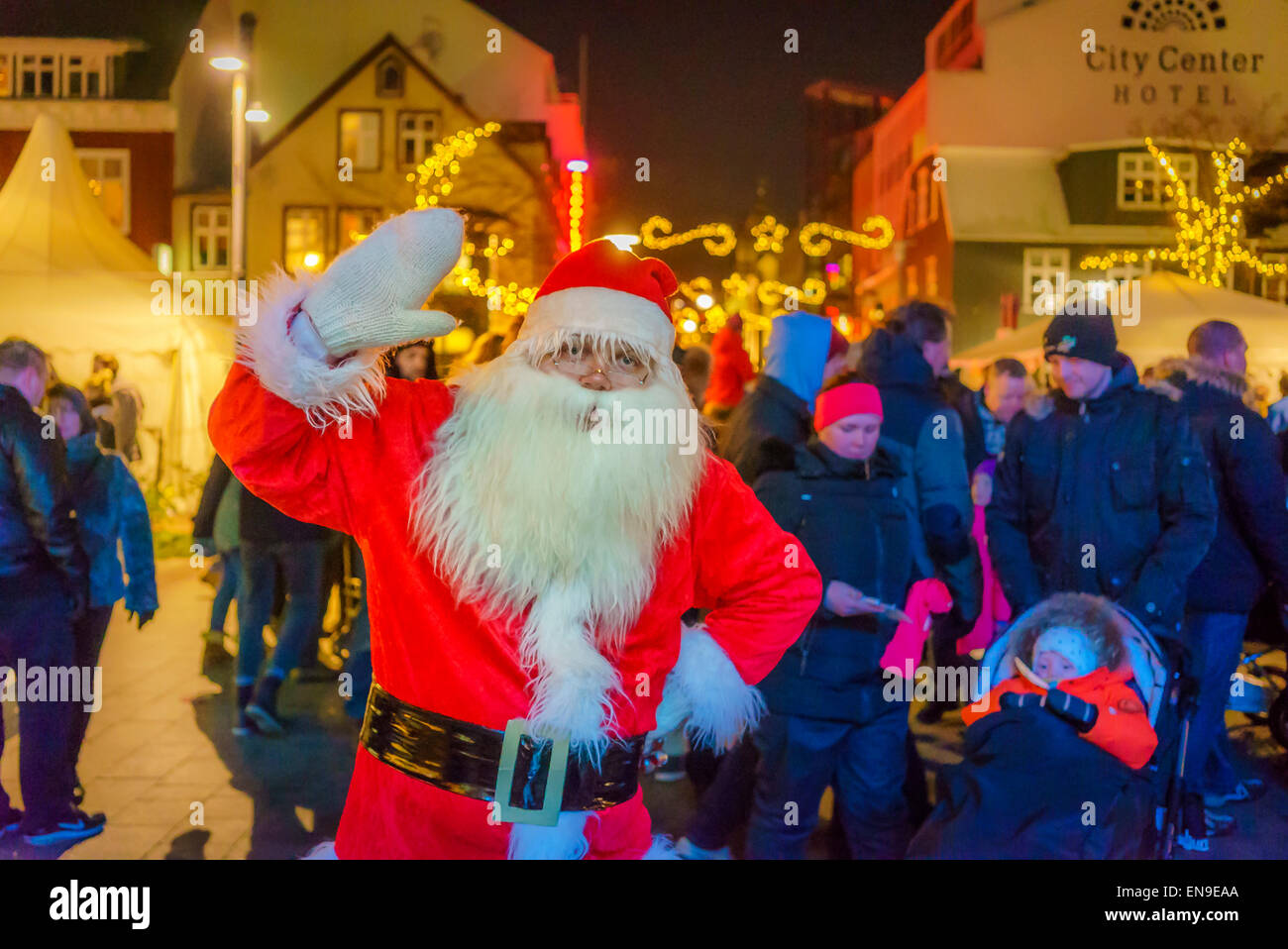 Cheerful santa claus hi-res stock photography and images - Alamy