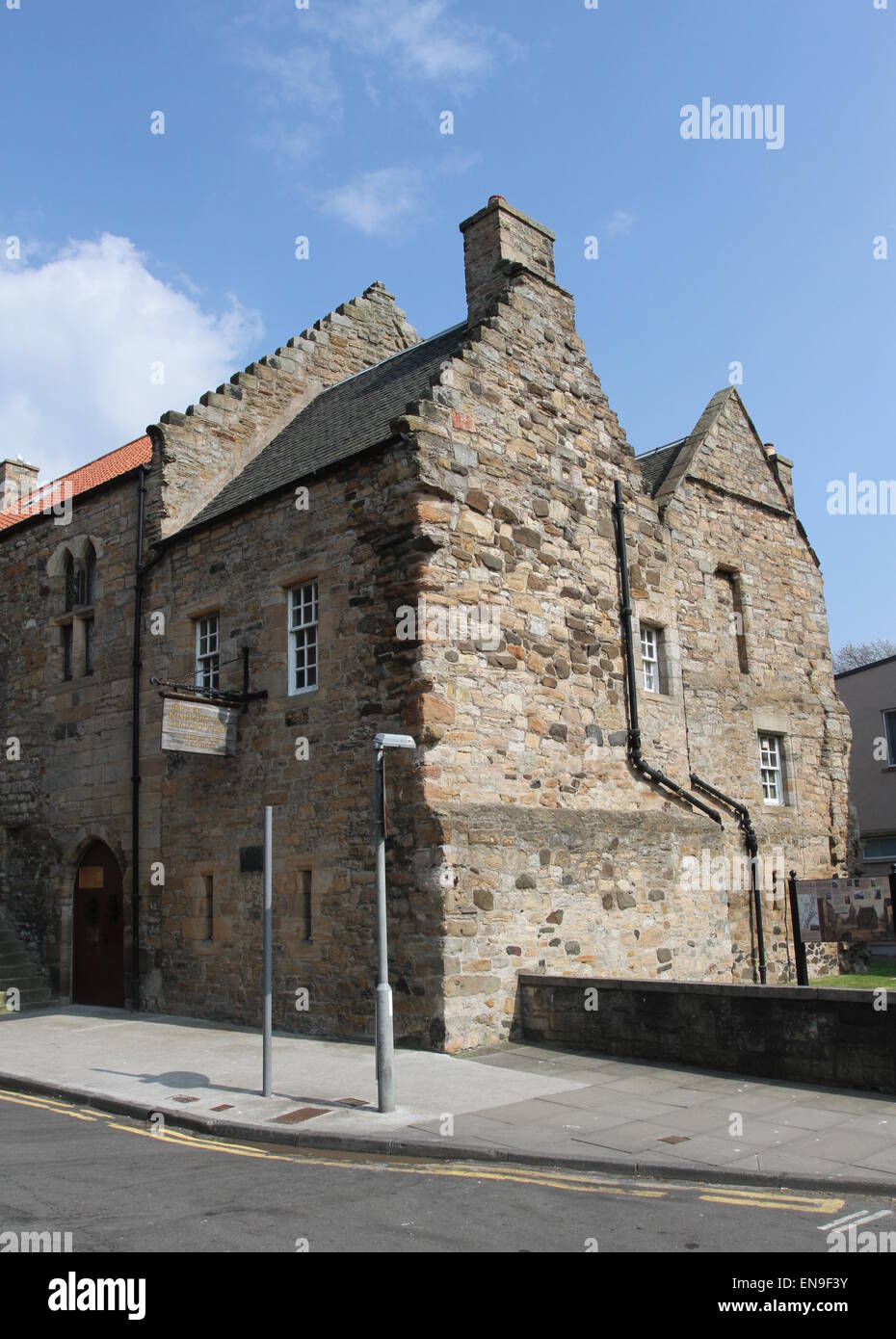 Greyfriars convent inverkeithing hi-res stock photography and images ...